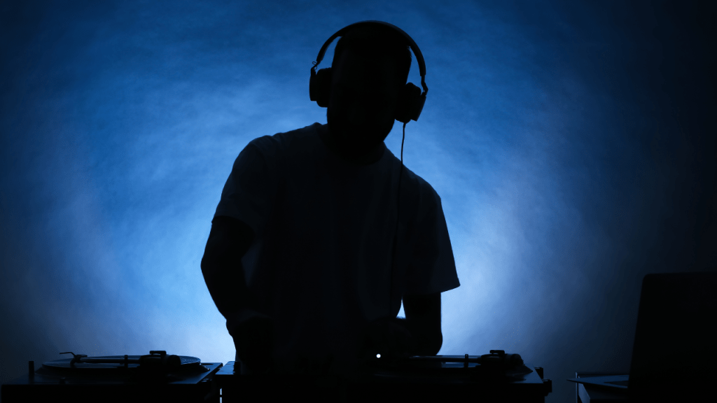DJ Remix DJ – A Complete Guide to Remixing Music